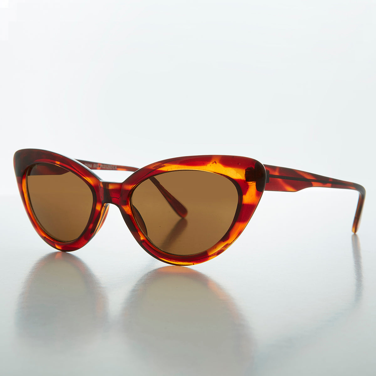 Classic Retro Cat Eye Vintage Sunglass - Greta – Sunglass Museum